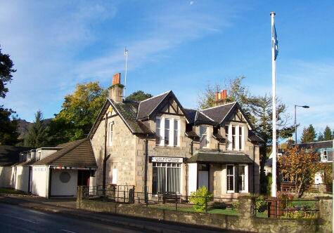 The Castles of Clan Macpherson | ScotlandShop