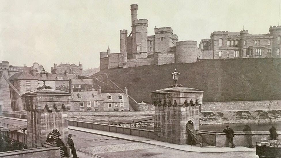 Clan of the Month - The Ferocious Frasers | ScotlandShop