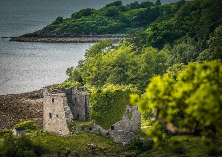 Clan of the Month - Clan MacLachlan | ScotlandShop