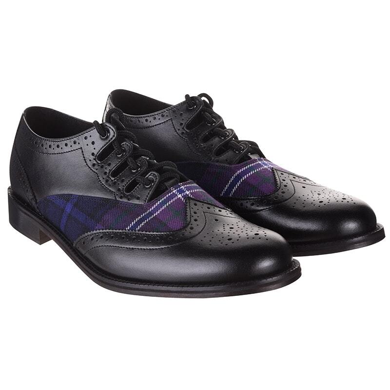 How to tie your Ghillie Brogues or Kilt Shoes | ScotlandShop